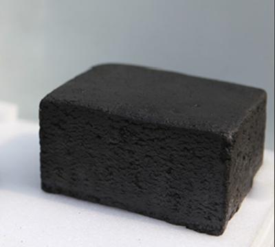China Slag Resistance High Temperature Black Refractory Plastics Mud For Steel Ladle Lining Repair Up To 1800°C for sale