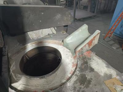 China Al-SiC Refractory Ramming Mass Powder for Cast Iron and Copper Alloy Furnace Linings - 1600°C Temperature Resistance, 0-5mm Particle Size for sale