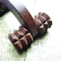 China Handheld Wooden 4 Wheels Rollers Massager Your Ultimate Cellulite Removal Solution for sale