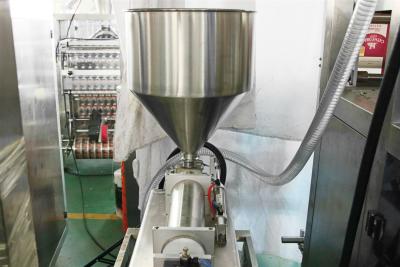China Vertical liquid sauce packing machine automatic olive cooking oil packing machine Sauce Shampoo packing machine for sale