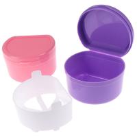 China Cleaning Denture Cup With Strainer PP Material Blue Pink Purple Color for sale