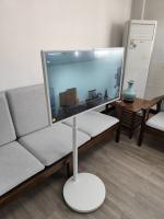 China 32 Inch 4K Resolution Android 15 Portable TV Smart Display with Wireless Floor Standing Digital Signage for sale