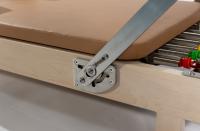 China Foldable Maple Pilates Reformer U+PL015A with Fully Enclosed Sliding Track for sale