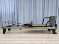 China Rigid Machined Metal Pilates Reformer Glute Little Black Pilates Reformer U+PL013 for sale