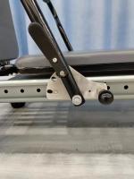 China Rigid Machined Metal Pilates Reformer Glute Little Black Pilates Reformer U+PL013 for sale