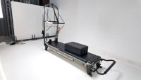 China Calf Aluminum Reformer Tower U+PL013A Rolling Ergonomic Cushioned Pulley Unified for sale