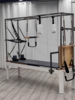 China Space Saving Metal Pilates Reformer Handle Aluminum Cadillac Reformer U+PL019CR for sale