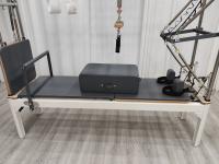 China Space Saving Metal Pilates Reformer Handle Aluminum Cadillac Reformer U+PL019CR for sale