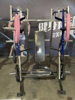 China Polished Iso Lateral Chest Press U+H1005 Compact Weight Horn Cable Driven Cushioned for sale