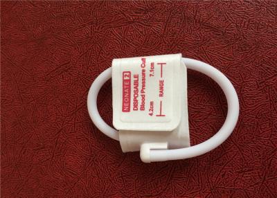 China Disposable Non Invasive Blood Pressure Cuff One / Two Tube Air Hose for sale