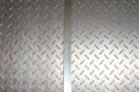 China Q235b Hot Rolled Carbon Steel Chequered Sheet A36 Embossed Diamond Pattern Steel Plate for sale