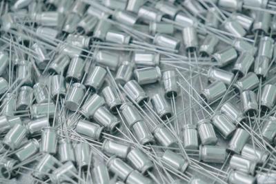 China 2.5V-100V Conductive Polymer Aluminum Solid Capacitors with 2000h Endurance and -55°C to 125°C Range for sale
