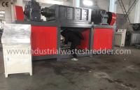 China Plastic Drum Industrial Waste Shredder Low Speed Rugged Mechanical Design for sale