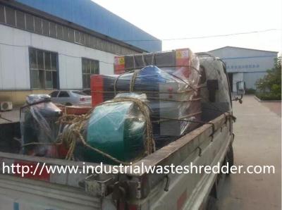 China Carpet Industrial Waste Shredder / Crusher Easy Maintenance For Soft Material for sale