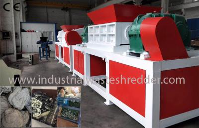 China Plastic Lump Industrial Waste Shredder Double Shaft Low Energy Consumption for sale