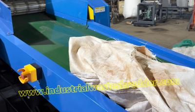 China PP Raffia Jumbo Bag Crusher Super Big Sacks Grinder With Durable Alloy Tool Steel Rotary Blades Power Saving 1600B for sale