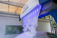 China 360 Rotating Arms Touchless Car Washer With Self Service Payment System for sale