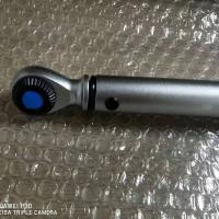 China High Quality Windows Torque Wrench 6-30nm For Tire Repair for sale