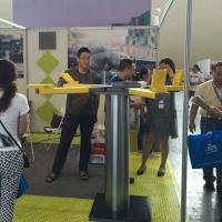 China Hydraulic Ground Hidden Design Single Post Car Lift 3500kg For Car Washing for sale