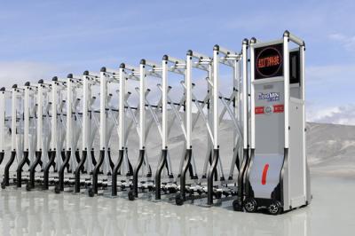 China Aluminium Alloy Automatic Folding Gate With Smart Power Outage for sale