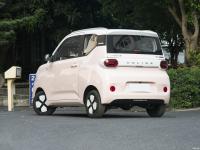China Wuling Hongguang MINI Hybrid Electric Vehicle 100 km/h High Safety Rating for sale
