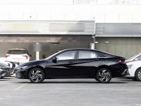 China Beijing Modern Elantra 2.0L Petrol Sedan Car Independent Suspension 4-Seater for sale