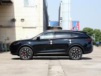 China BYD Tang 2024 EV Glory Edition Petrol Hybrid Car 2.0L Displacement 2L/100km for sale