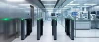 China Automatic Swing Barrier Anti Corrosion Coating Perfect for Harsh Environmental for sale