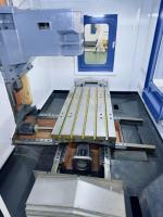 China VMC740 3 Phase Machining Center Vertical 220V 380V 415V BT40 Spindle Taper Hole for sale