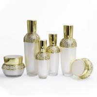 China Exquisite Personal Care Cosmetic Bottle Set Customizable High Durability for sale
