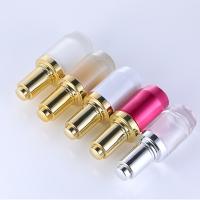 China Round Transparent Glass Foundation Bottle Simple Design Silk Screen Printing Cosmetic Packaging for sale