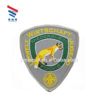 China Custom Logo Woven Cotton/Twill Yarns Patches for School Club Promotion for sale