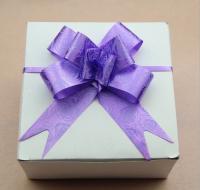China Nice and Fastness Colour Organza Pull String Bows for Wedding Party in Satin Material for sale