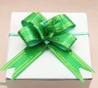 China Nice and Fastness Colour Organza Pull String Bows for Wedding Party in Satin Material for sale