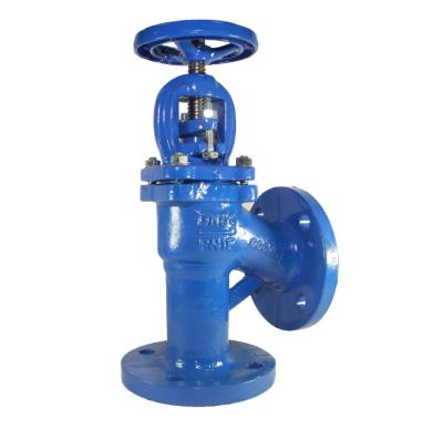 China Cast Iron DN200 PN16 Flanged Globe Valve Manual Operated Angle Type for Industrial Flow Control for sale