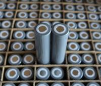 China 21700 Rechargeable LiFePO4 Lithium Ion Battery Cell 2200mAh for sale