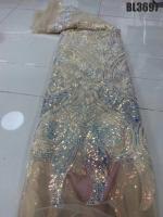 China Supoo Luxury beaded sequin fabric shiny wedding bridal fabric fish scale sequin fabric for sale