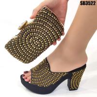 China Turkey or Dubai Ladies Hand Bags and Shoes Set in Italian Leather with 9.5CM Heel High for sale