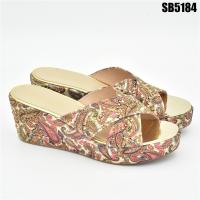 China Supoo Wholesale price platform slippers  Italian ladies shoes for women safe flat slippers for sale
