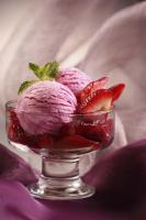 China GMS4008 E471 Food Emulsifier 95% Monoglyceride with 65℃ Melting Point for Ice Cream and Bakery Products for sale