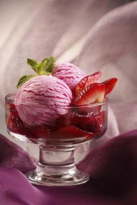 China GMS4008 E471 Food Emulsifier 95% Monoglyceride with 65℃ Melting Point for Ice Cream and Bakery Products for sale