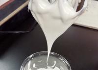 China Water Soluble Food Grade HALAL Emulsifier GMS101 Mono-Diglycerides with 24 Month Shelf Life and 8-40℃ Solubility for sale