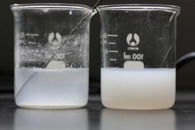 China Mono Diglycerides Water Soluble Emulsifier GMS401 Food Grade for Ice Cream 40% Monoglyceride for sale