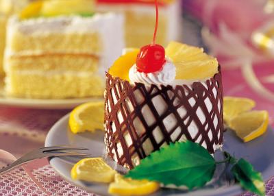 China Food Grade Distilled Monoglyceride Emulsifier CAS 31566-31-1 with ≥95% Purity and 65°C Melting Point for Bakery and Ice Cream for sale