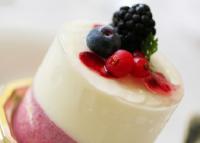China Food Grade E471 Mono and Diglycerides P4 Emulsifier - 90% Monoglyceride Content with 65°C Melting Point for Ice Cream and Beverages for sale