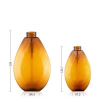 China Plastic Liquid Soap Bottles 300ML 520ML Unique Shape With Dispenser Pump for sale