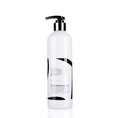China 420ml White Round Shampoo Bottle With Aluminum 2cc Pump Dispenser for sale