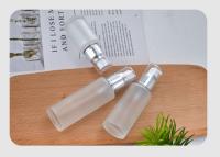 China 1 Ounce Glass Spray Cosmetic Pump Bottle With Silver Caps User Friendly for sale
