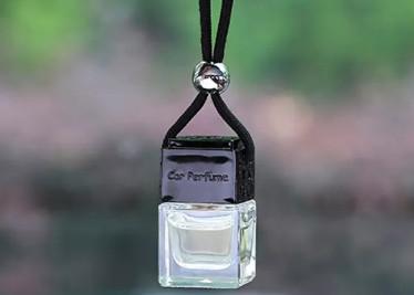 China Square Hanging Car Perfume Bottle Pendant 8ml Perfume Bottles for sale