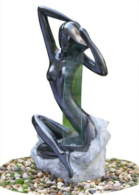 China Creative Statue Water Fountains Sculpture With Antique Brass Color for sale